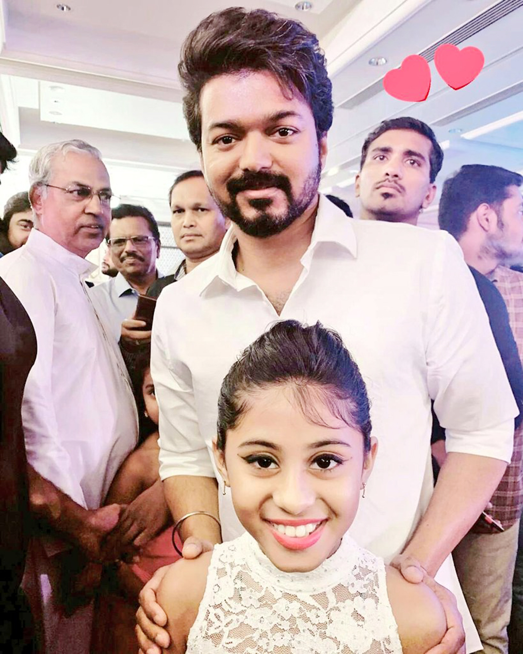 thalapathy-vijay-new-look-images-3 - Onlookersmedia